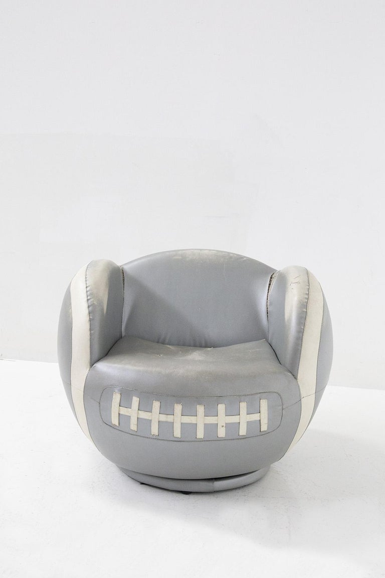 Italian Mid-Century Baseball Armchair and Footstool For Sale at 1stDibs