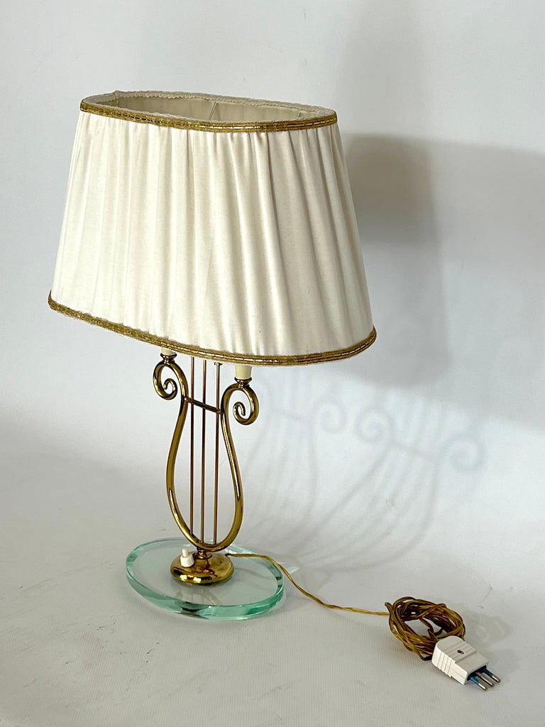 Italian Mid-Century Brass and Glass Table Lamp from 50s For Sale at 1stDibs