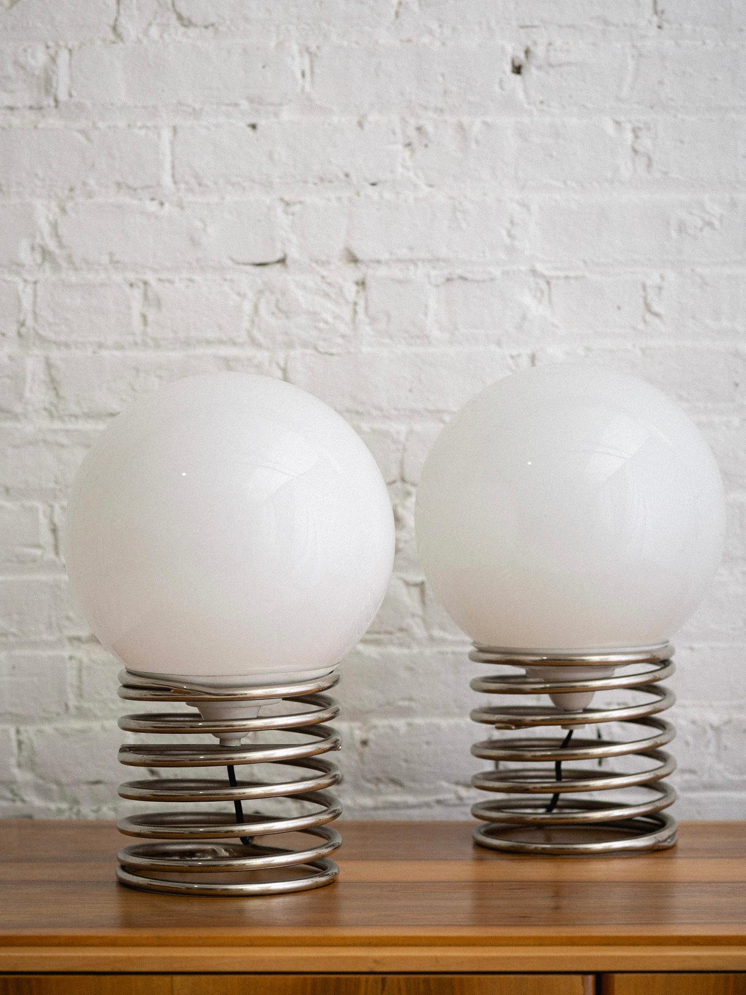 Italian Midcentury Chrome Spring Lamp For Sale at 1stDibs