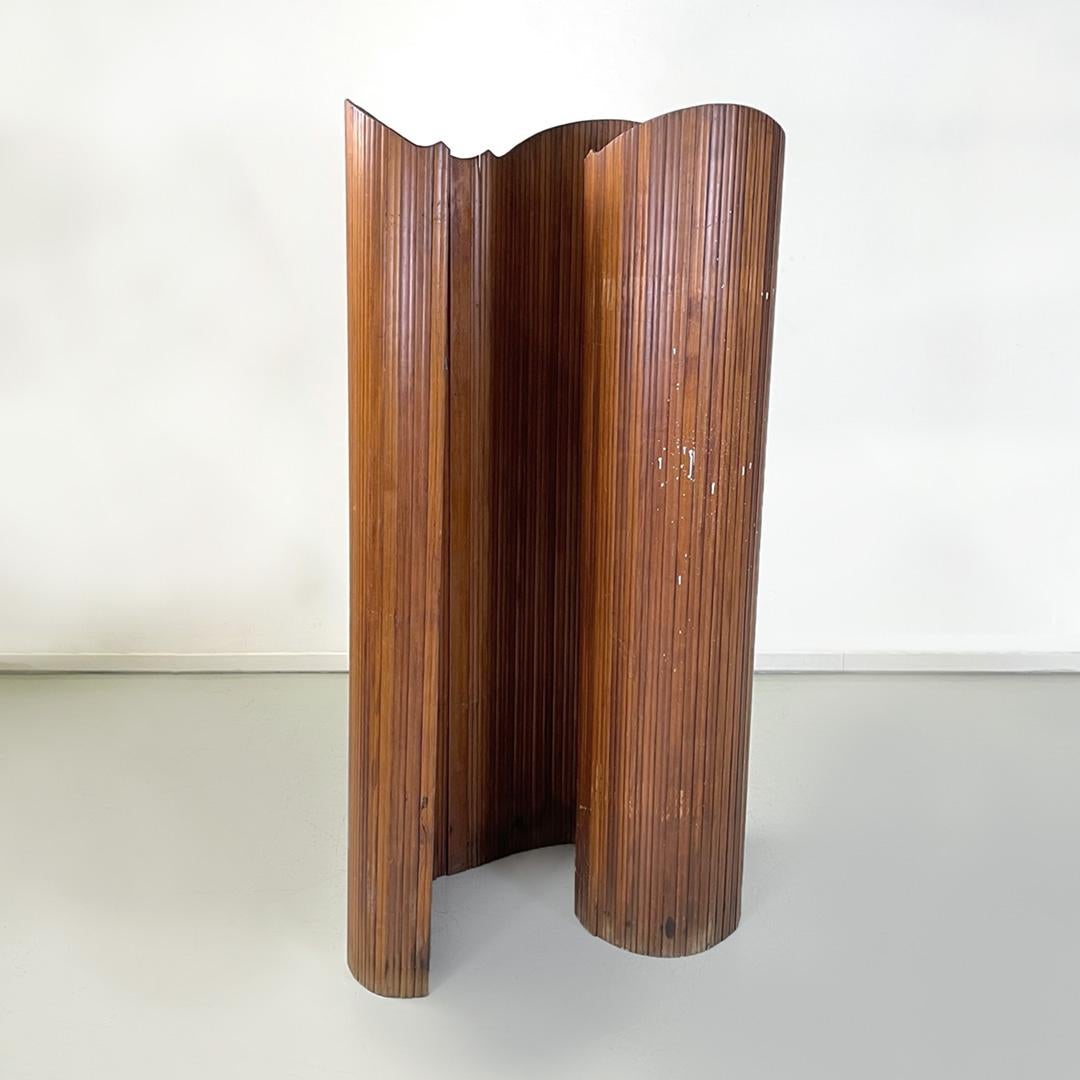Biombo italiano de listones de madera totalmente articulados de ...
