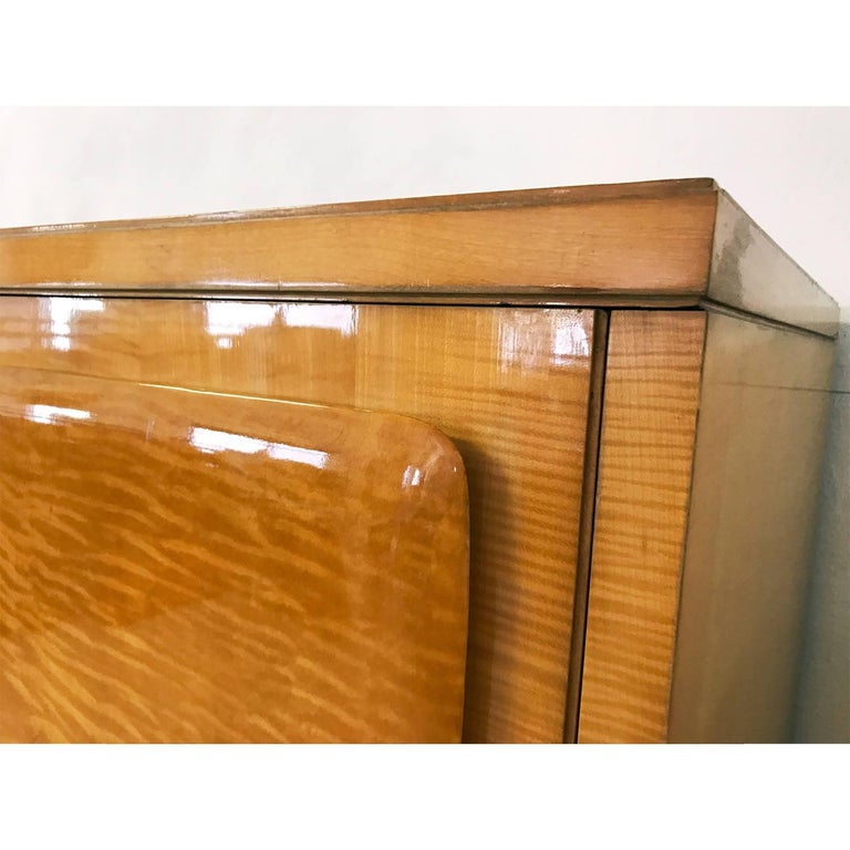 Italian Mid-Century Maple Wardrobe by Vittorio and Plinio Dassi, 1950s ...