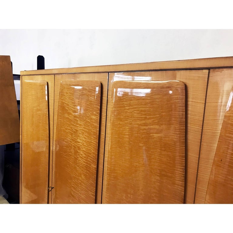 Italian Mid-Century Maple Wardrobe by Vittorio and Plinio Dassi, 1950s ...