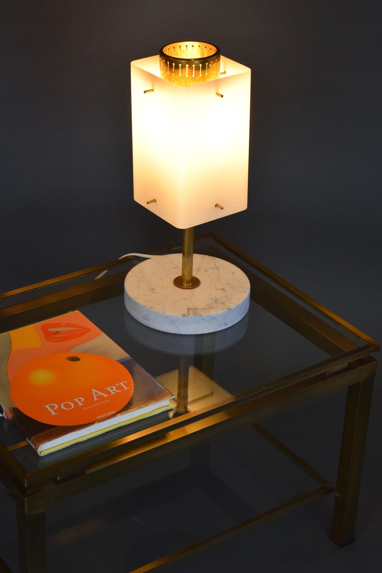 Italian Mid-Century Modern Brass, Opaline Glass and Carrera Marble Table Lamp For Sale at 1stDibs