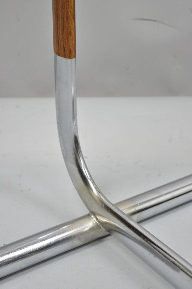 Italian Mid-Century Modern Chrome Metal Clothing Rack Clothes Valet ...