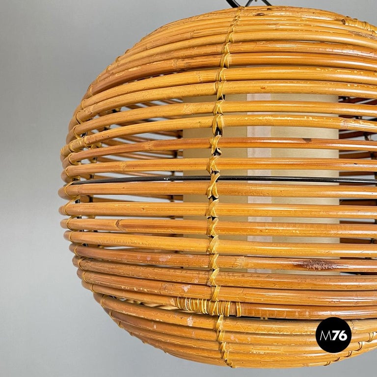Italian Mid-Century Modern Rattan Chandelier with 3 Spherical Lampshade ...
