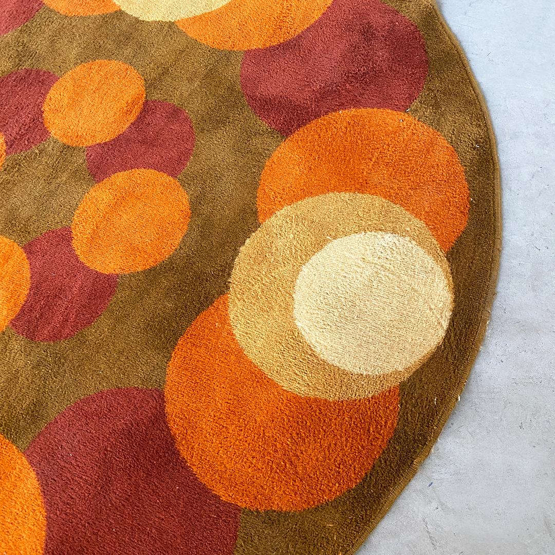 Italian Mid-Century Modern Round Short-Pile Carpet with Circular Motifs ...
