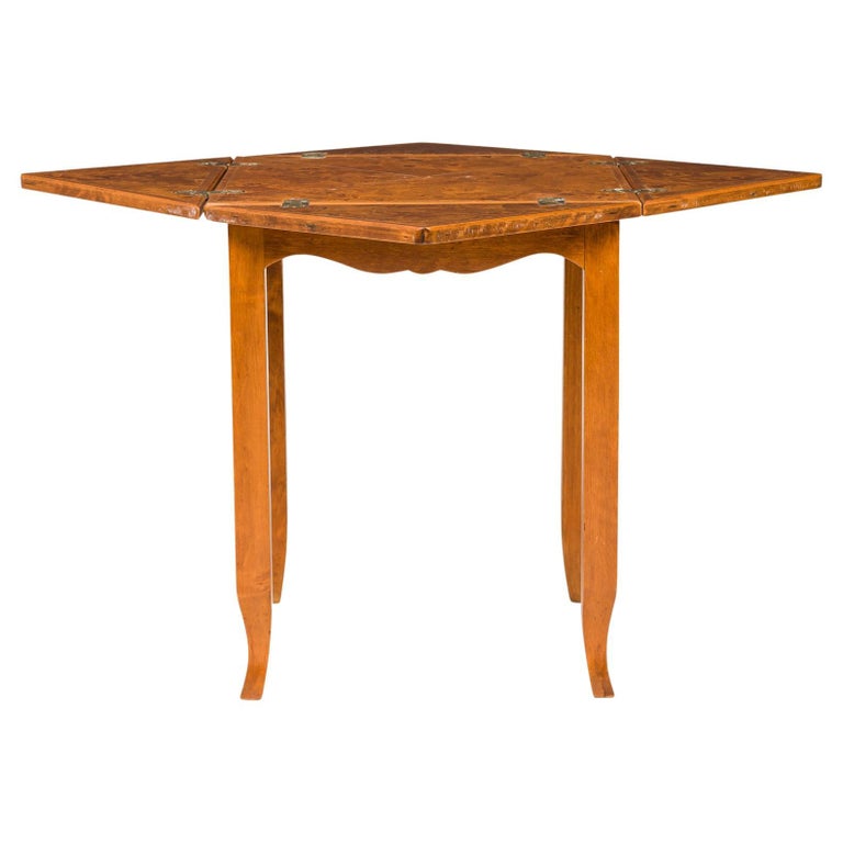 Italian Mid-Century Oyster Burl Flip Top Game Table For Sale at 1stDibs