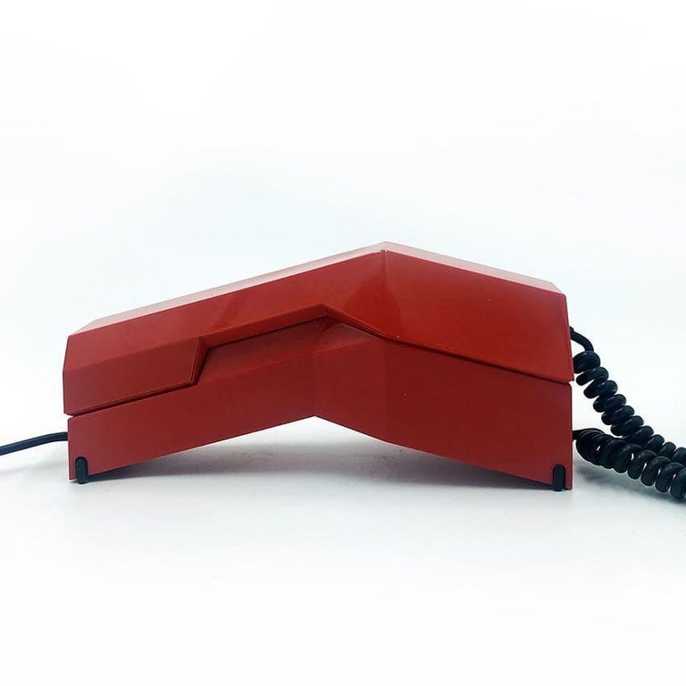 Italian Midcentury Red Plastic Siemens Auso Telephone, Mod. Rialto ...