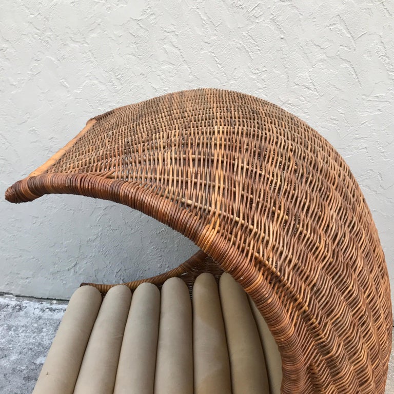 Italian Midcentury "Wave" Rattan Lounge For Sale at 1stDibs