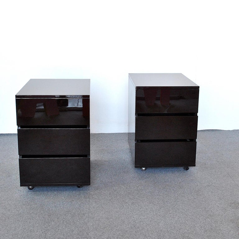Italian Midcentury Pair of 80's Lacquered Night Stands For Sale at 1stDibs