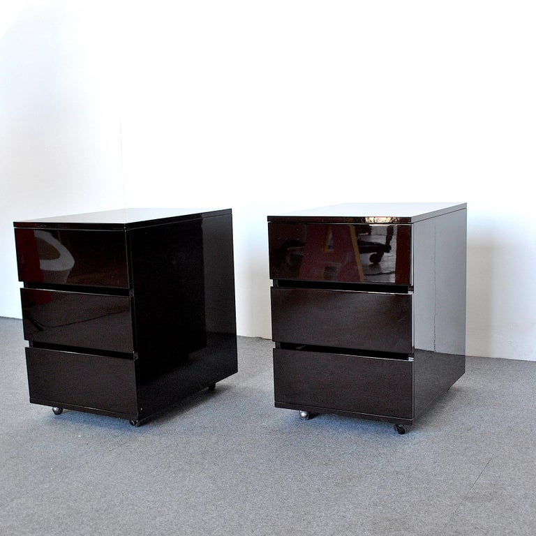 Italian Midcentury Pair of 80's Lacquered Night Stands For Sale at 1stDibs