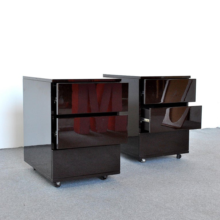 Italian Midcentury Pair of 80's Lacquered Night Stands For Sale at 1stDibs