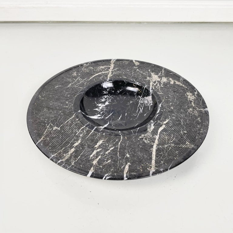 Italian Modern Centerpiece Plate in Black Marble, 1970s For Sale at 1stDibs