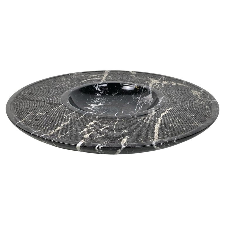 Italian Modern Centerpiece Plate in Black Marble, 1970s For Sale at 1stDibs