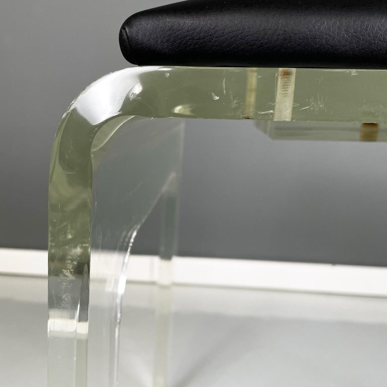 Italian modern Chairs in transparent thick plexiglass and black sky ...