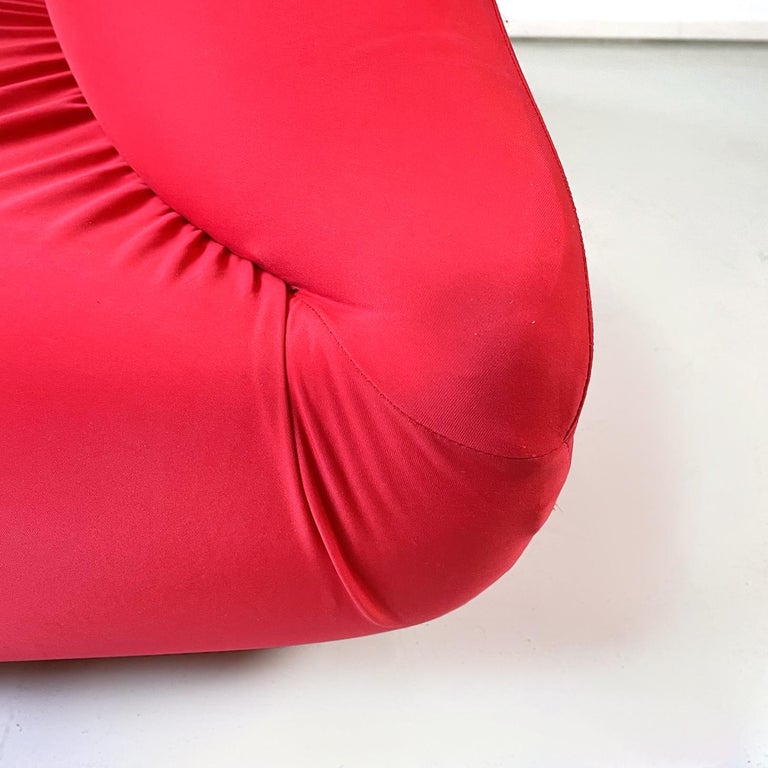Italian Modern Red Fabric Sofa Bocca by Studio 65 for Gufram, 1970s For ...