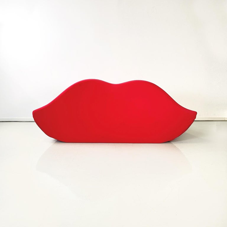 Italian Modern Red Fabric Sofa Bocca by Studio 65 for Gufram, 1970s For ...
