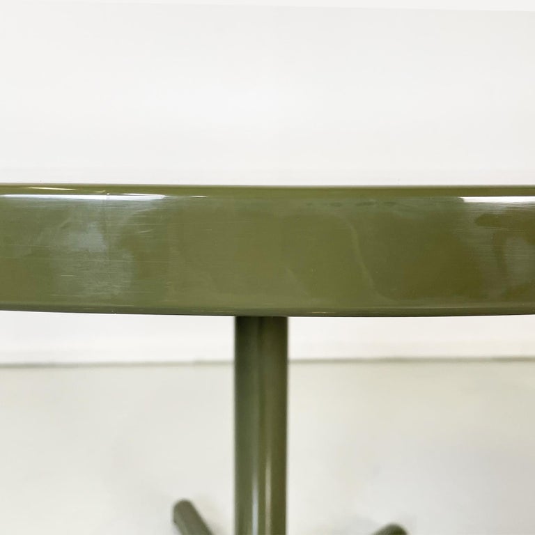 Italian Modern Round Dining Table in Green Lacquered Wood Anonima ...