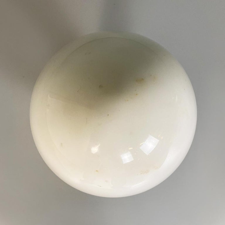 Italian Modern White Marble Egg Shaped Sculpture, 1980s For Sale at 1stDibs