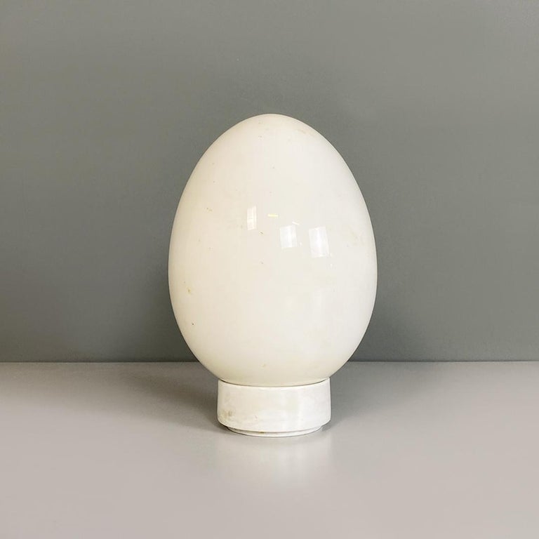 Italian Modern White Marble Egg Shaped Sculpture, 1980s For Sale at 1stDibs