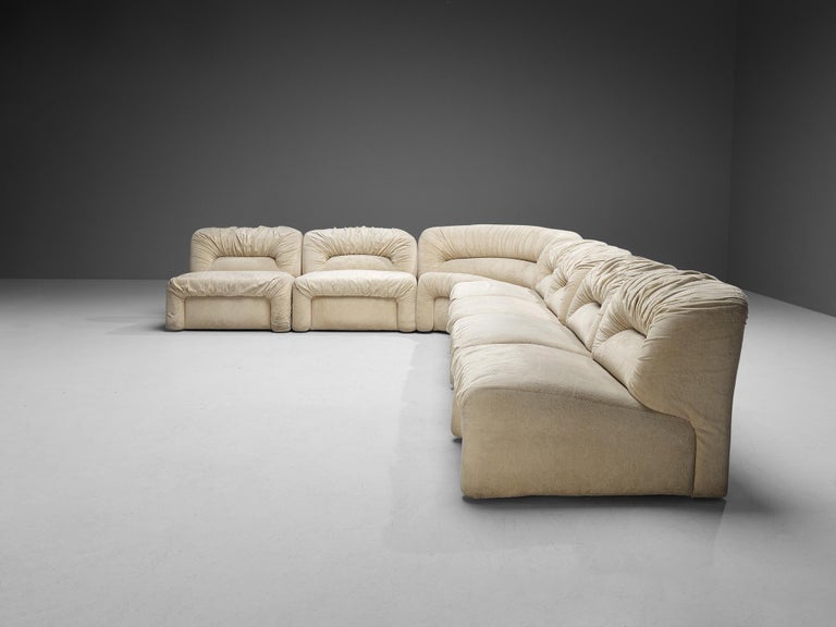 Italian Modular Sofa in Beige Fabric For Sale at 1stDibs