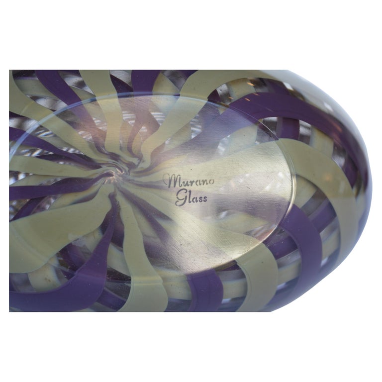 Italian Murano Glass Vase For Sale at 1stDibs