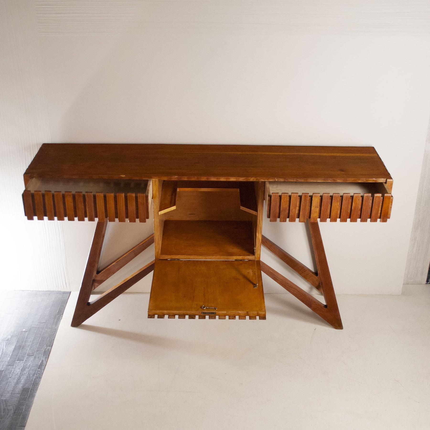 Italian Museum Console from the 1950s, School of Turin, Carlo Mollino ...