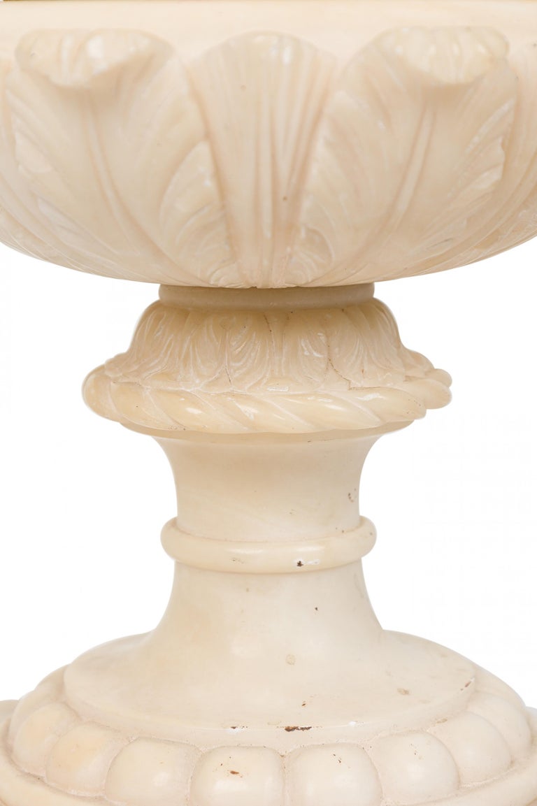 Italian Neo-Classic White Grand Tour Marble Centerpiece For Sale at 1stDibs