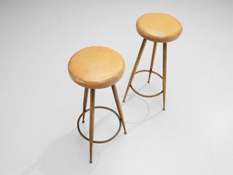 Italian Pair of Bar Stools in Patinated Brass and Leatherette For Sale ...