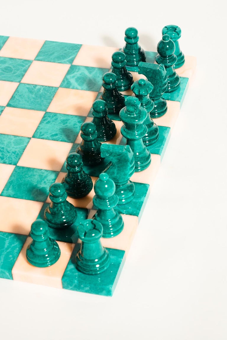 Italian Peach / Malachite Green Alabaster Chess Set For Sale at 1stDibs