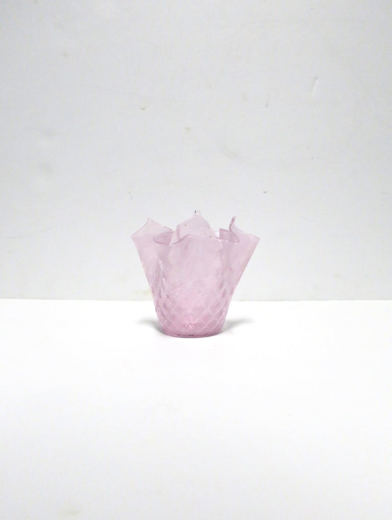 Italian Pink Handkerchief Art Glass Vase For Sale at 1stDibs