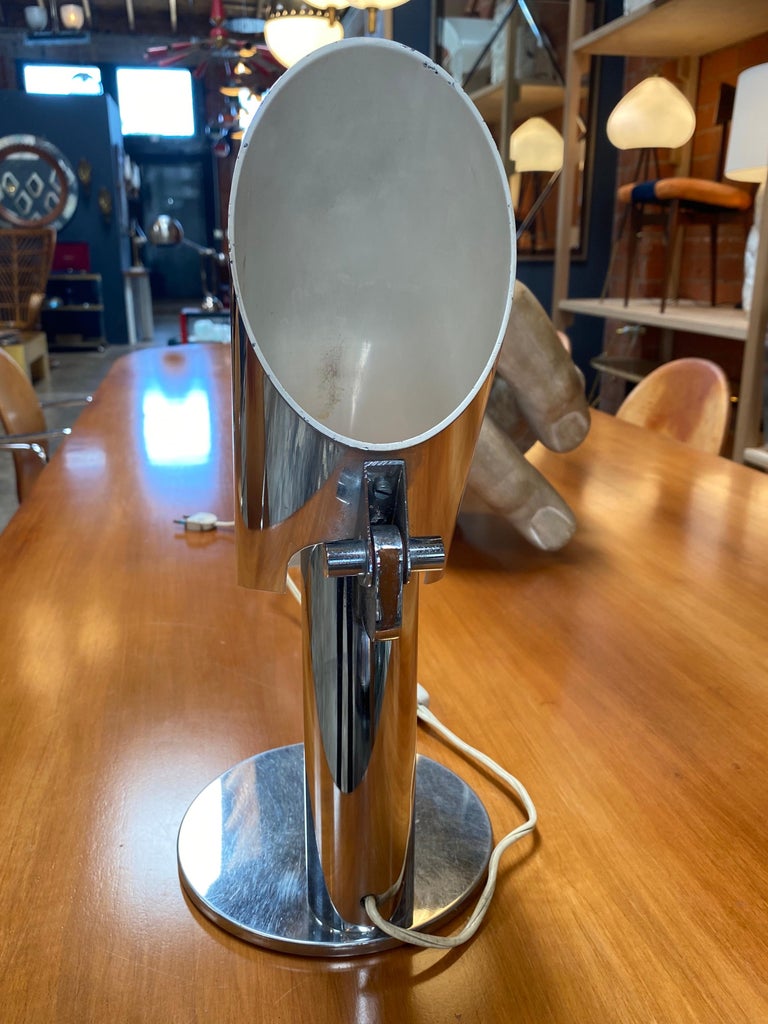 Italian Pivoting Table Lamp by Arredoluce, Italy, 1970s For Sale at 1stDibs
