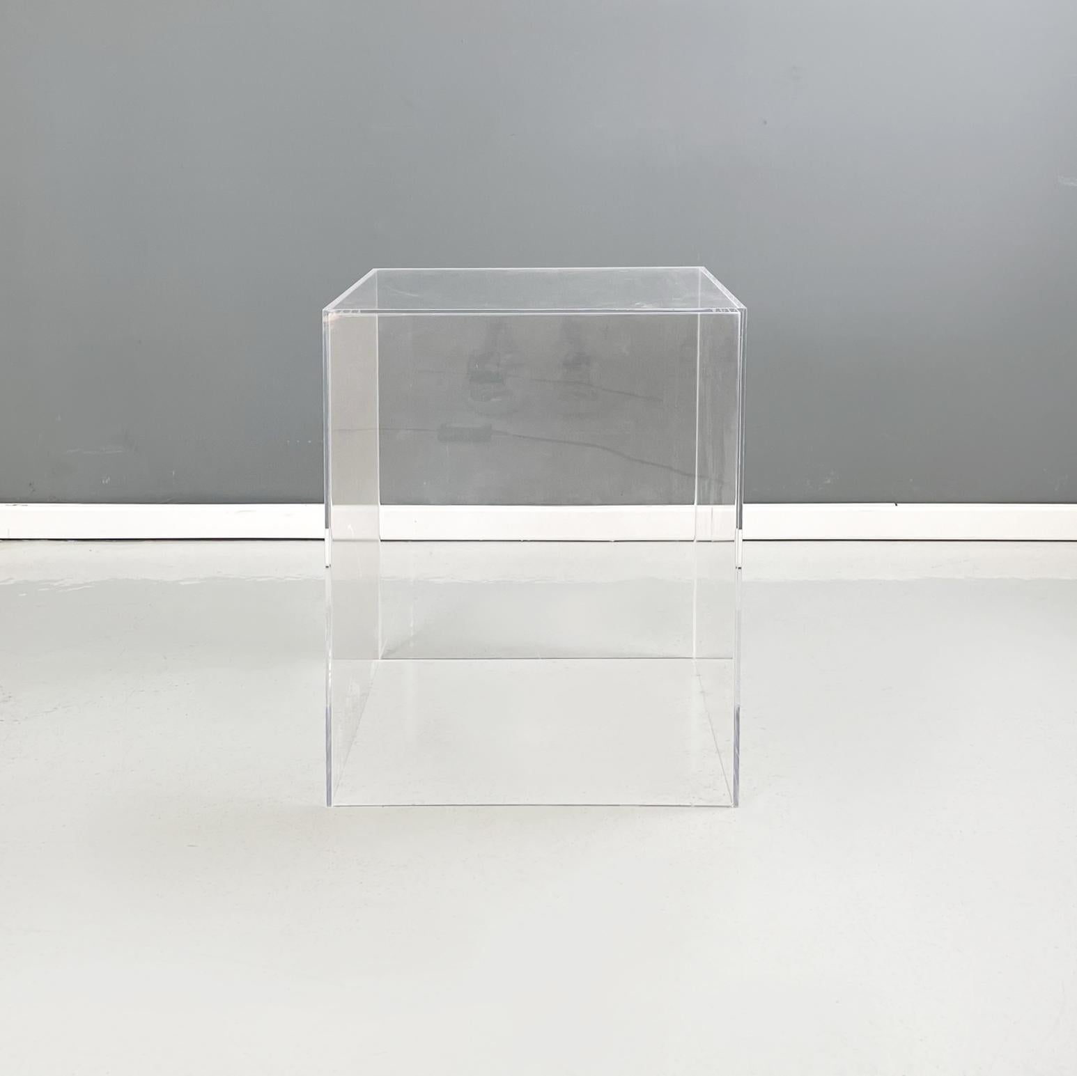 Italian post-modern Pedestal Display stand in transparent plexiglass ...
