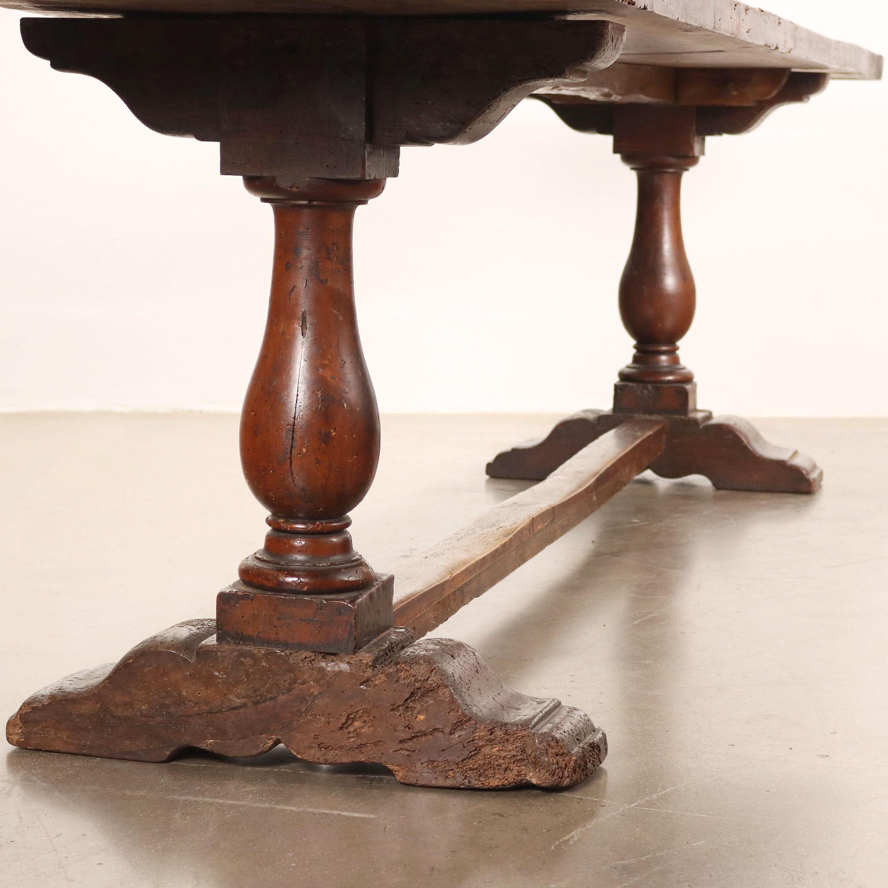 Italian Refectory Table - Circa 1680 For Sale at 1stDibs