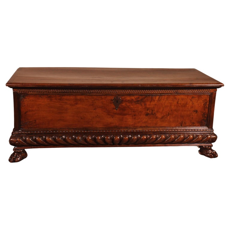 Italian Renaissance Cassone Chest in Walnut-17th Century For Sale at ...