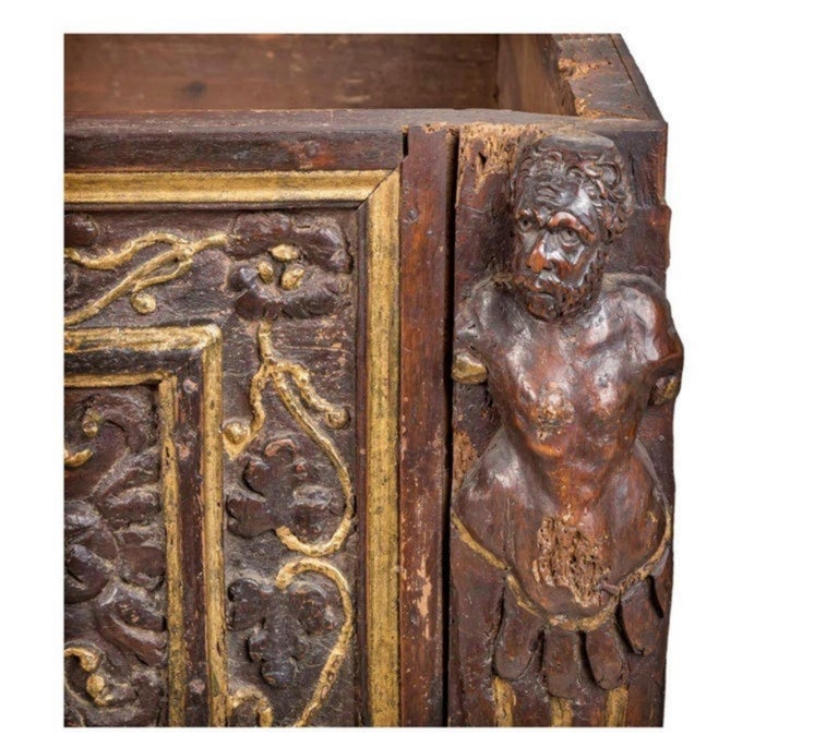 Italian Renaissance Chest Tuscany 17th Century For Sale at 1stDibs