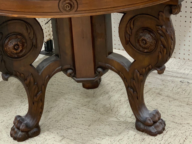 Italian Renaissance Style Walnut and Burl Round Table For Sale at 1stDibs