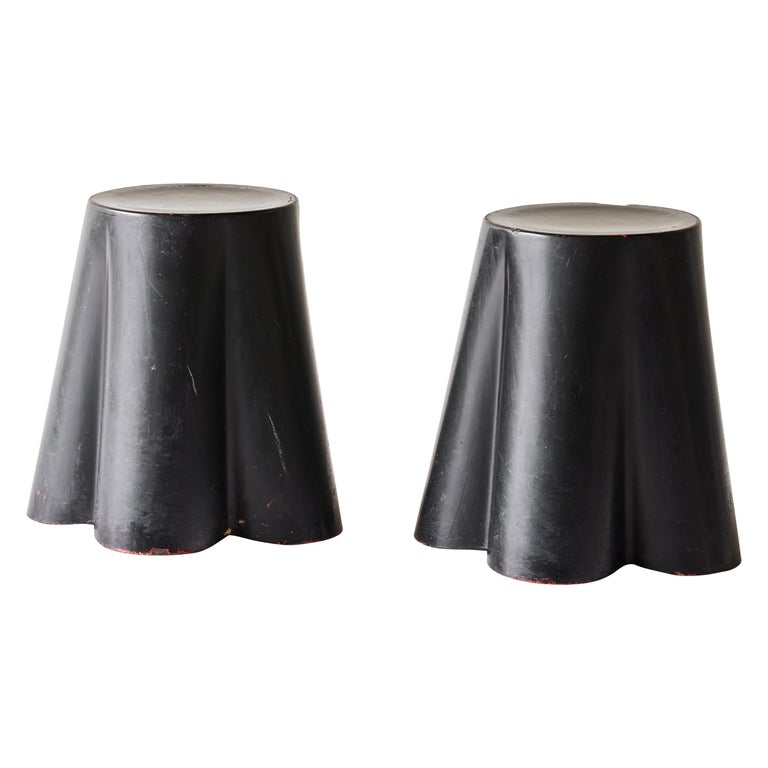 Italian Scallop Stool at 1stDibs
