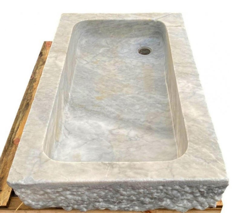 Italian Sink in White Carrara Marble 20th Century For Sale at 1stDibs