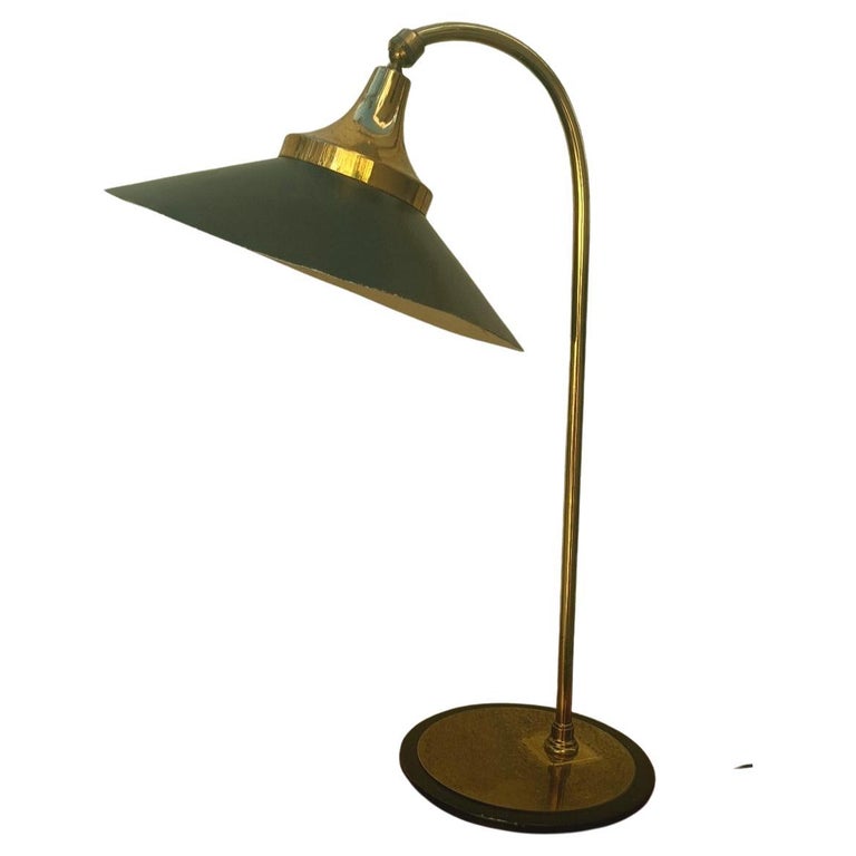 Lampe de table italienne en laiton En vente sur 1stDibs