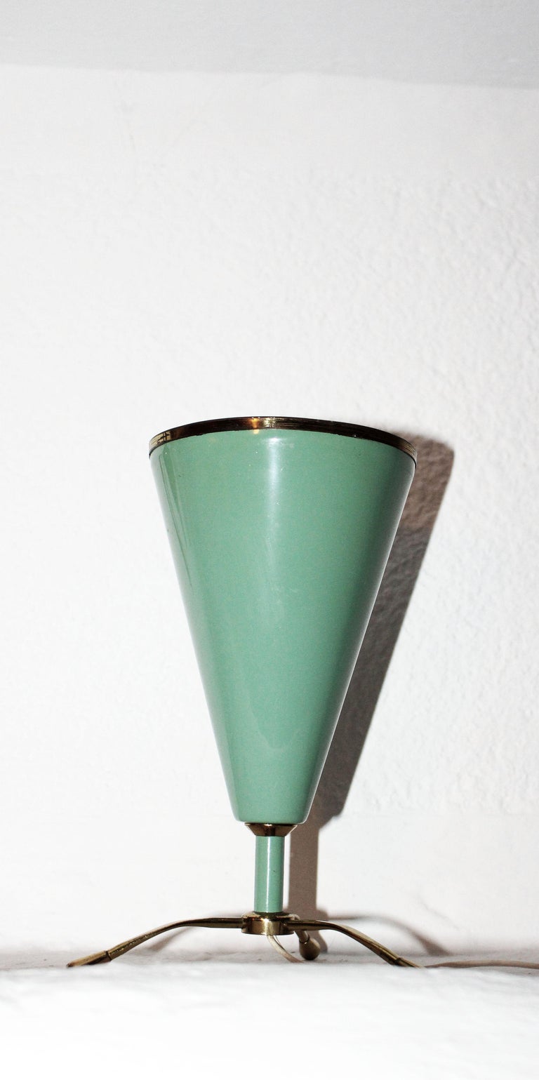 Italian Table Lamp in the Style of Stilnovo For Sale at 1stDibs