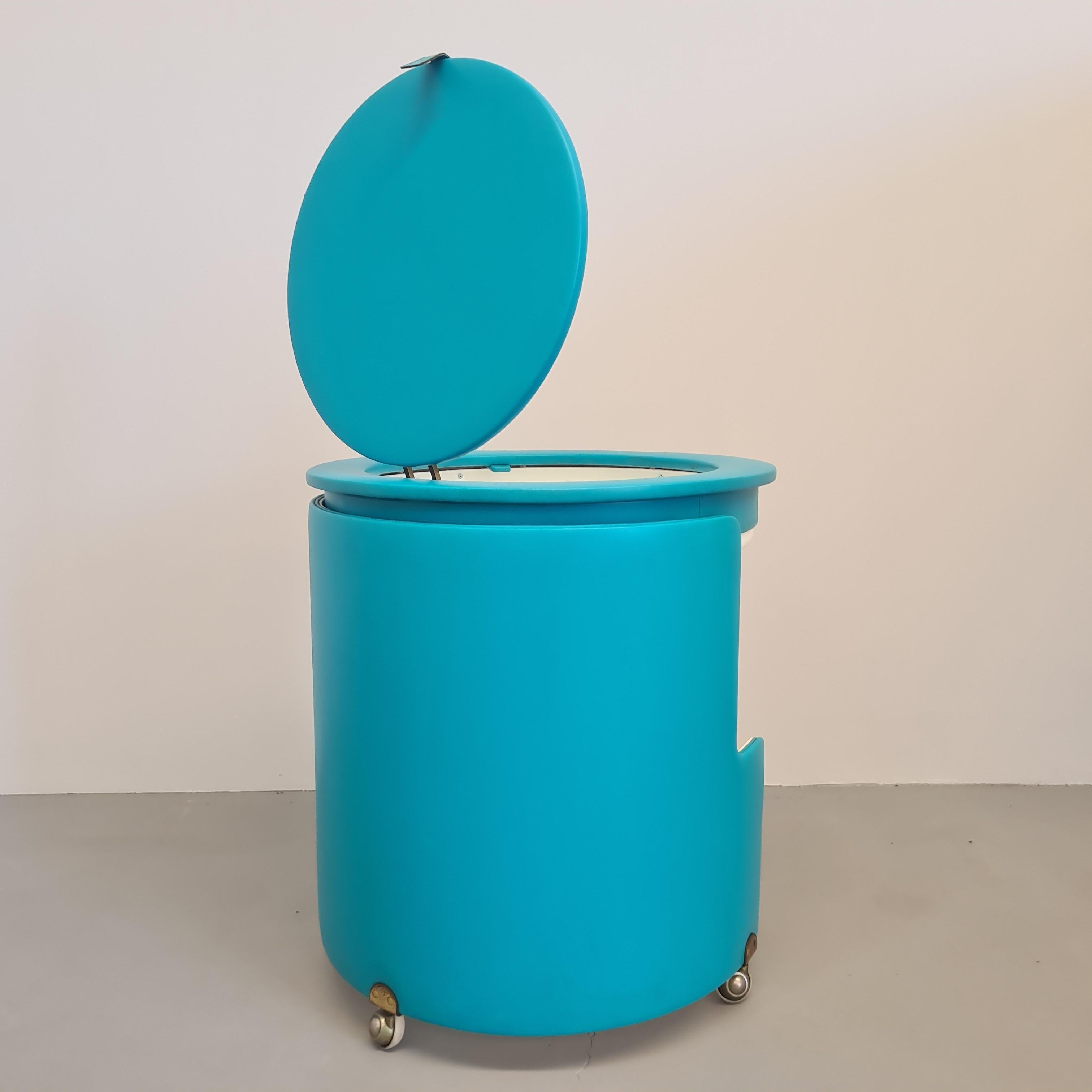 italian make-up dressing table with Dilly Dally armchair by L.Massoni ...