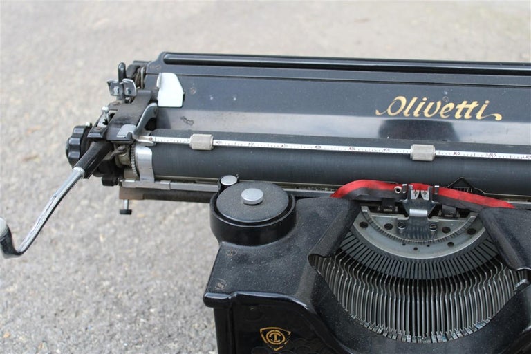 Italian Typewriter Olivetti 1930 Ivrea M40 For Sale at 1stDibs