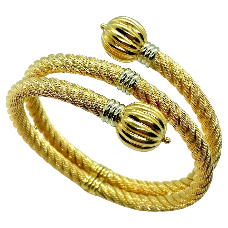 Italian UNOAERRE classical Roman style bangle For Sale at 1stDibs