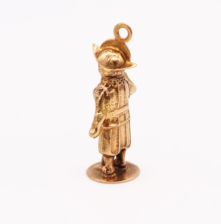 Italian Vintage 1950 Vatican Guard Charm Pendant in Solid 18 Karat ...
