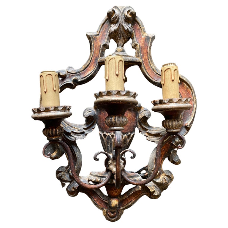 Italian wall sconce, baroque carving For Sale at 1stDibs