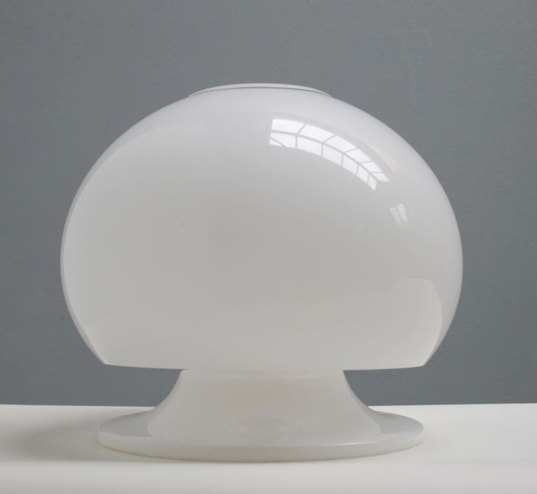Italian White Mushroom Perspex Table Lamp at 1stDibs