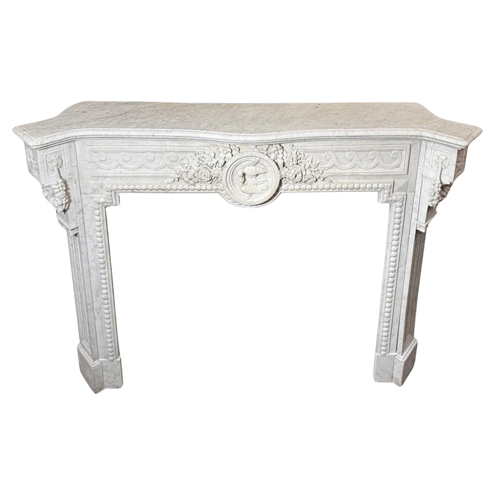 Italian White Veined Carrara Marble Mantel For Sale at 1stDibs