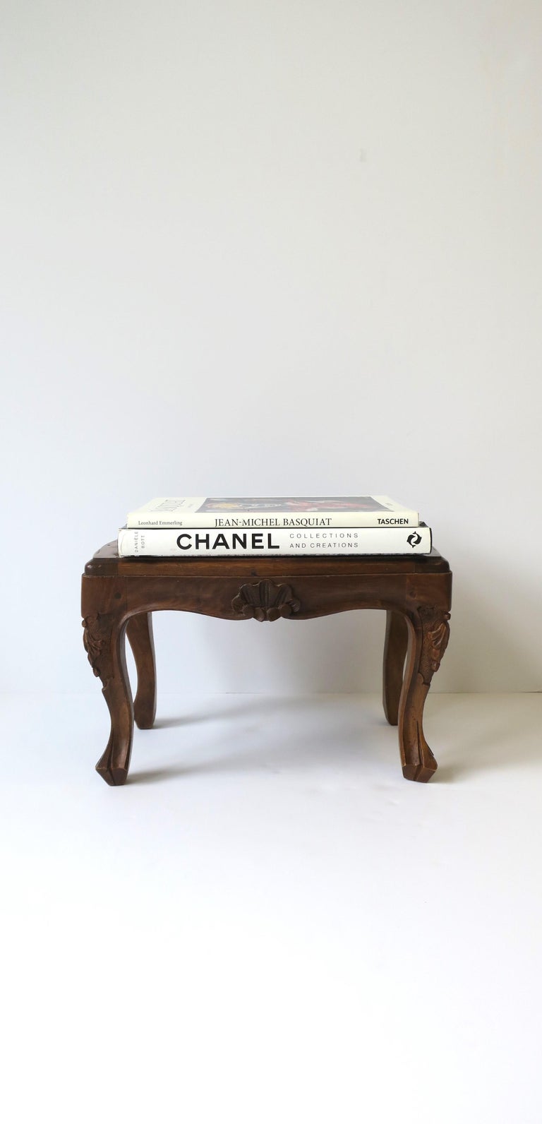 Italian Wicker Cane Top Walnut Wood Footstool For Sale at 1stDibs