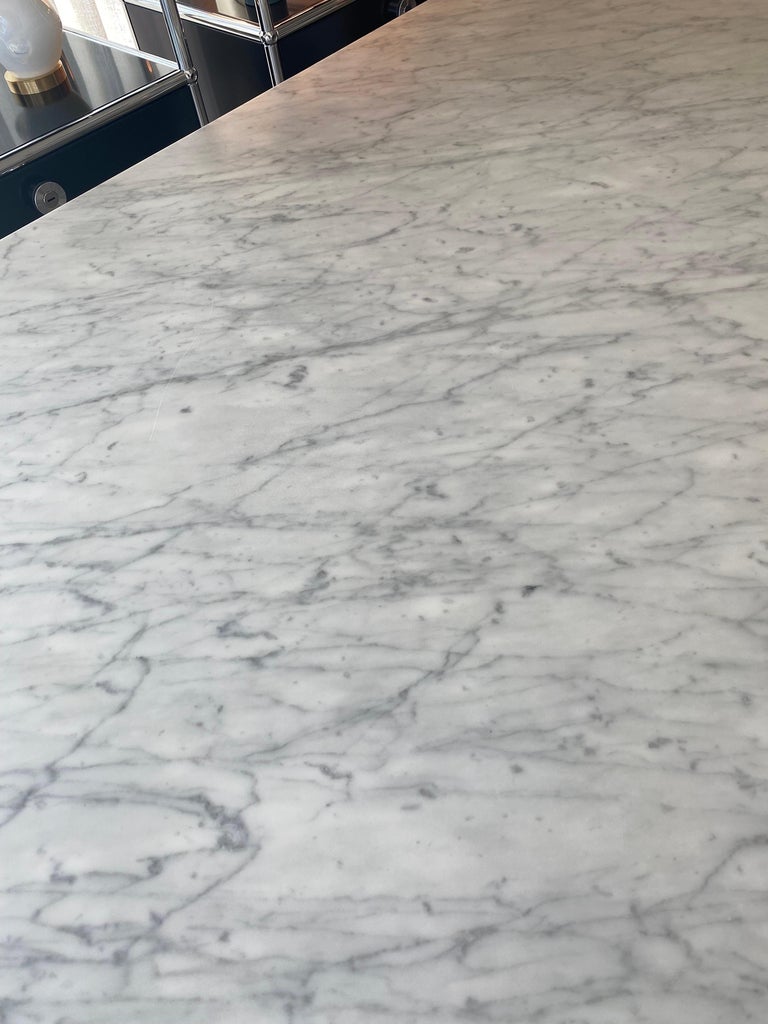 Ivory Enamel Steel Base With White Carrara Marble Top LC 6 Table at 1stDibs